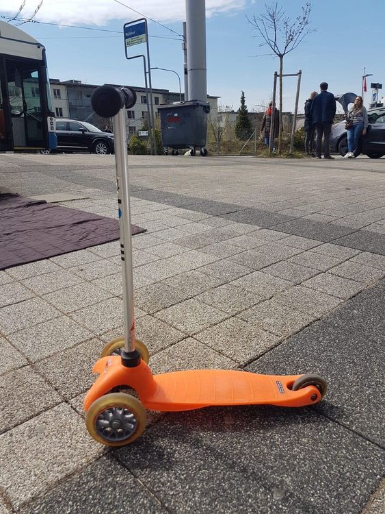 Mini Micro Classic Scooter Orange (Gebraucht) in Zürich für CHF 10 ...