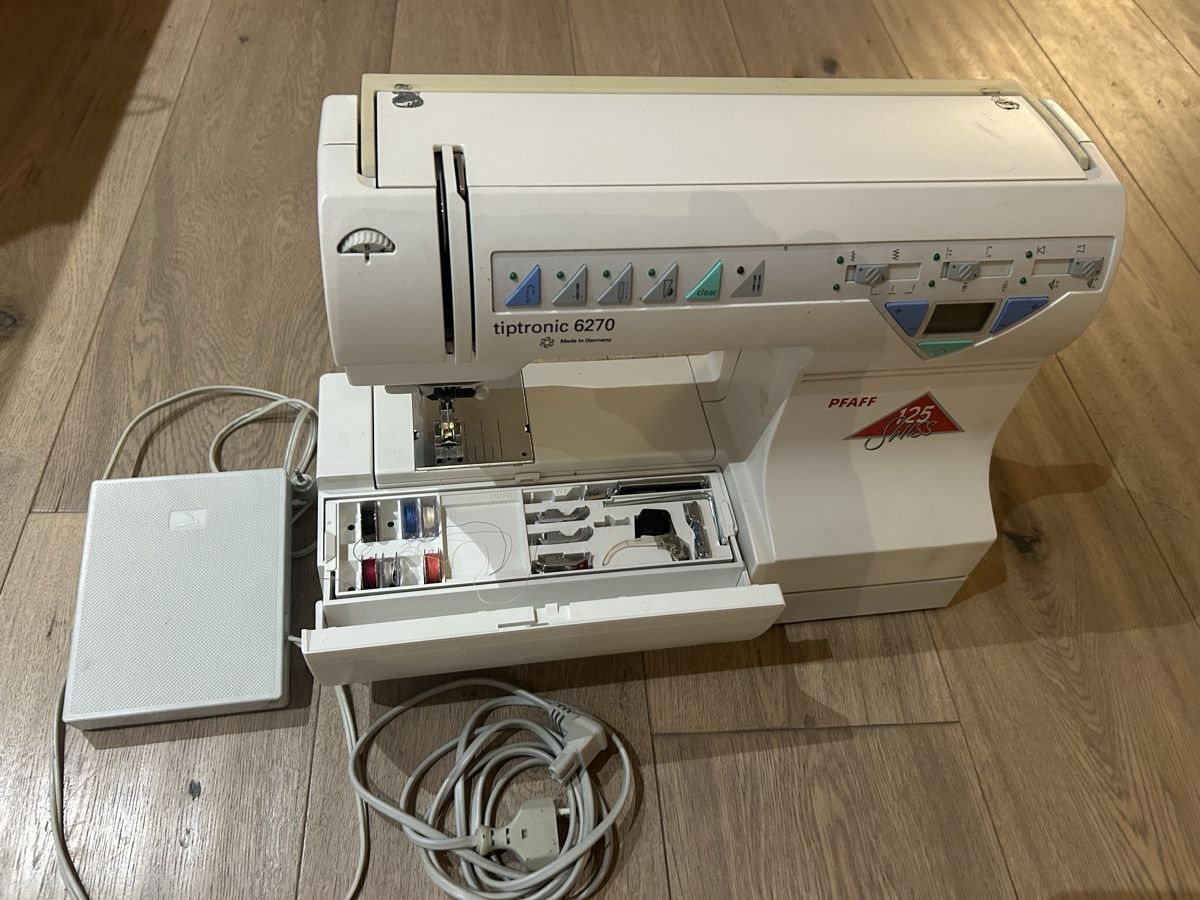 Pfaff Nähmaschine, Tiptronic 6270 (Gebraucht) in Jona für CHF 170 – nur ...
