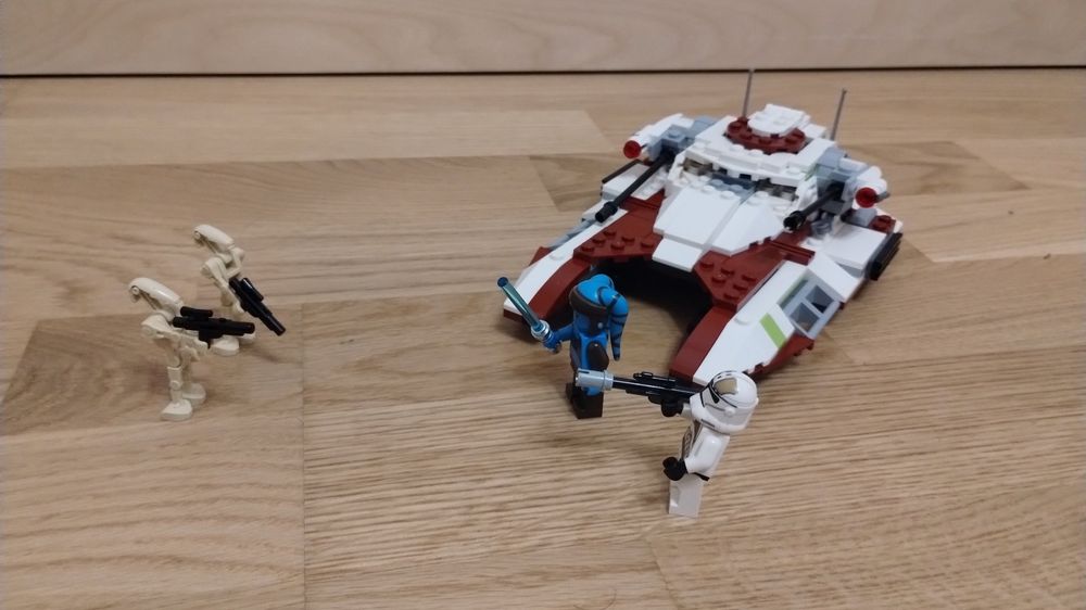 Lego Star Wars Republic Fighter Tank (Gebraucht) in Rapperswil SG für ...