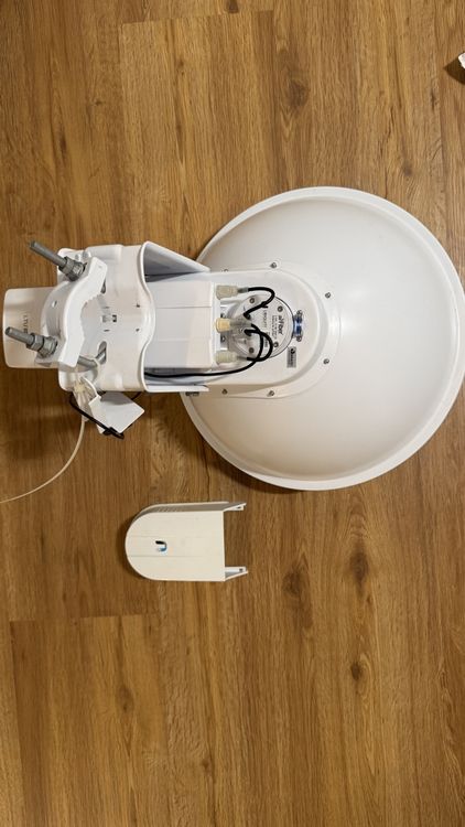 Unifi AirFiber LTU inkl 5Ghz 23dbi Dish (Gebraucht) in Zell LU für CHF ...