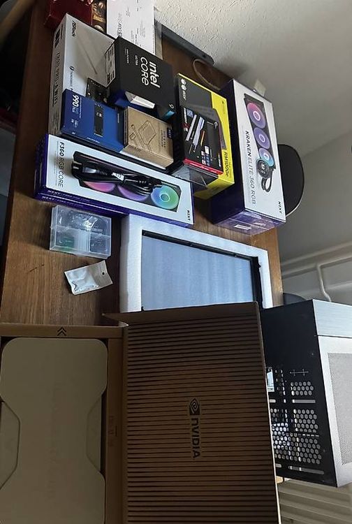 Gaming pc mit Tastatur und maus (D'occasion) à Zürich pour CHF 2680 ...
