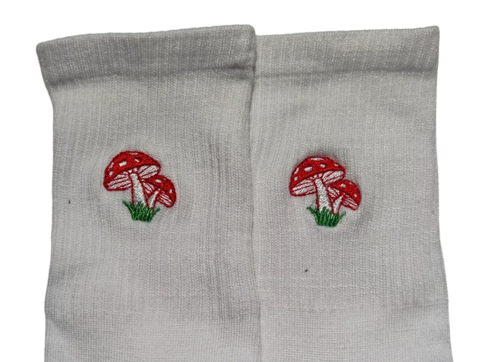 Socken Pilze / Mushrooms / Fliegenpilze (Neu und originalverpackt) in Zürich für CHF 4.9 – mit ...