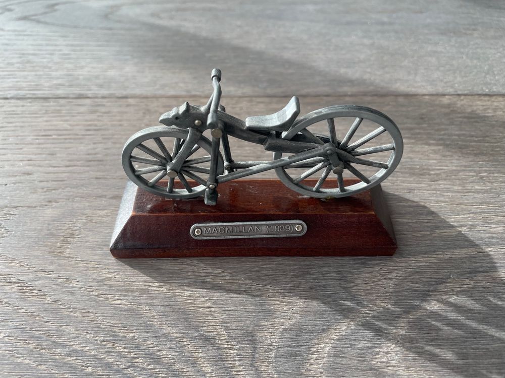 Velo/-Fahrrad Model Macmillan (Gebraucht) in Hünenberg für CHF 5 – mit ...