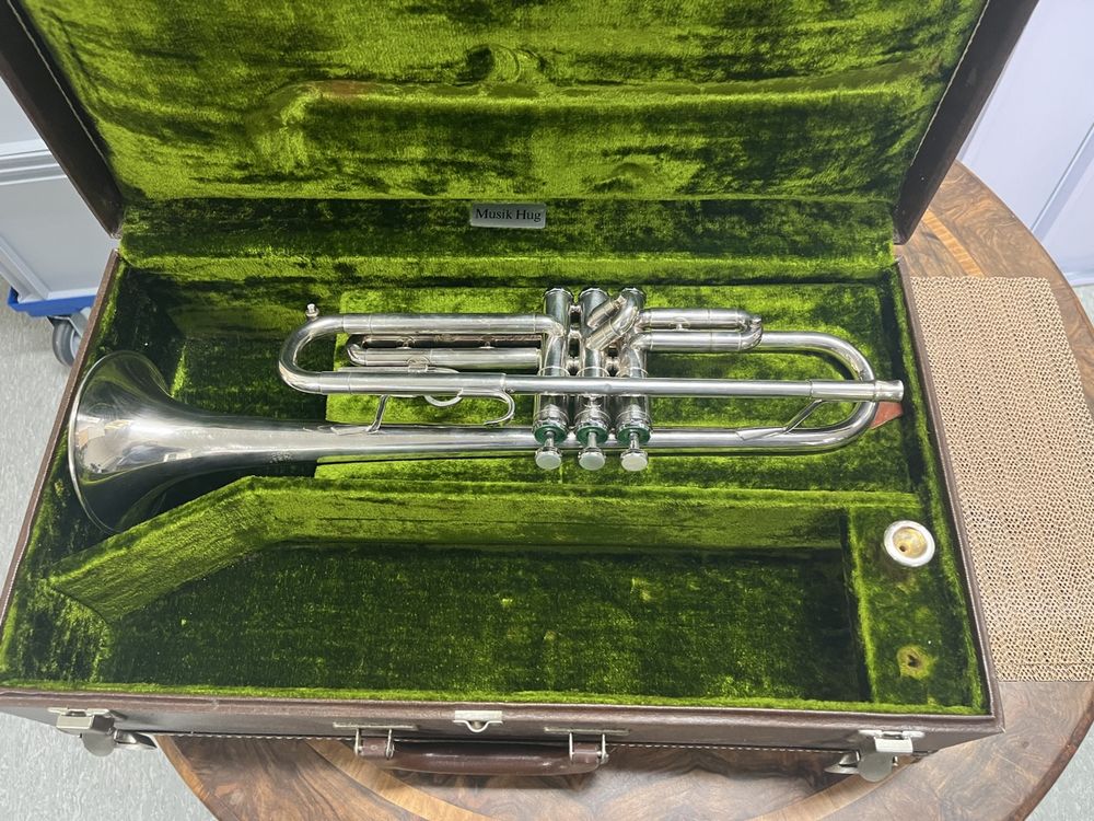 Silberne Getzen 300 Trompete mit Koffer (Gebraucht) in Dietikon für CHF ...