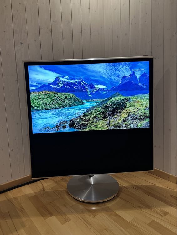 BeoVision 11 - 40 mit Bodenstandfuss & Beo 4 Joystick (Gebraucht) in ...