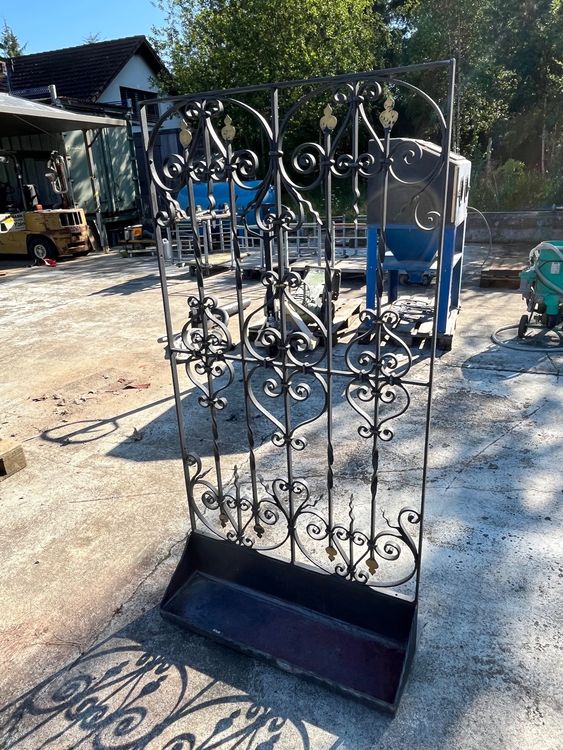Antiker Schmiedeeisen Gitter (Gebraucht) in Beringen für CHF 38 – nur ...