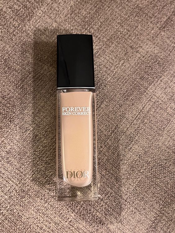 Dior Forever Skin Correct 2WP (Gebraucht) in Luzern für CHF 15 – mit ...