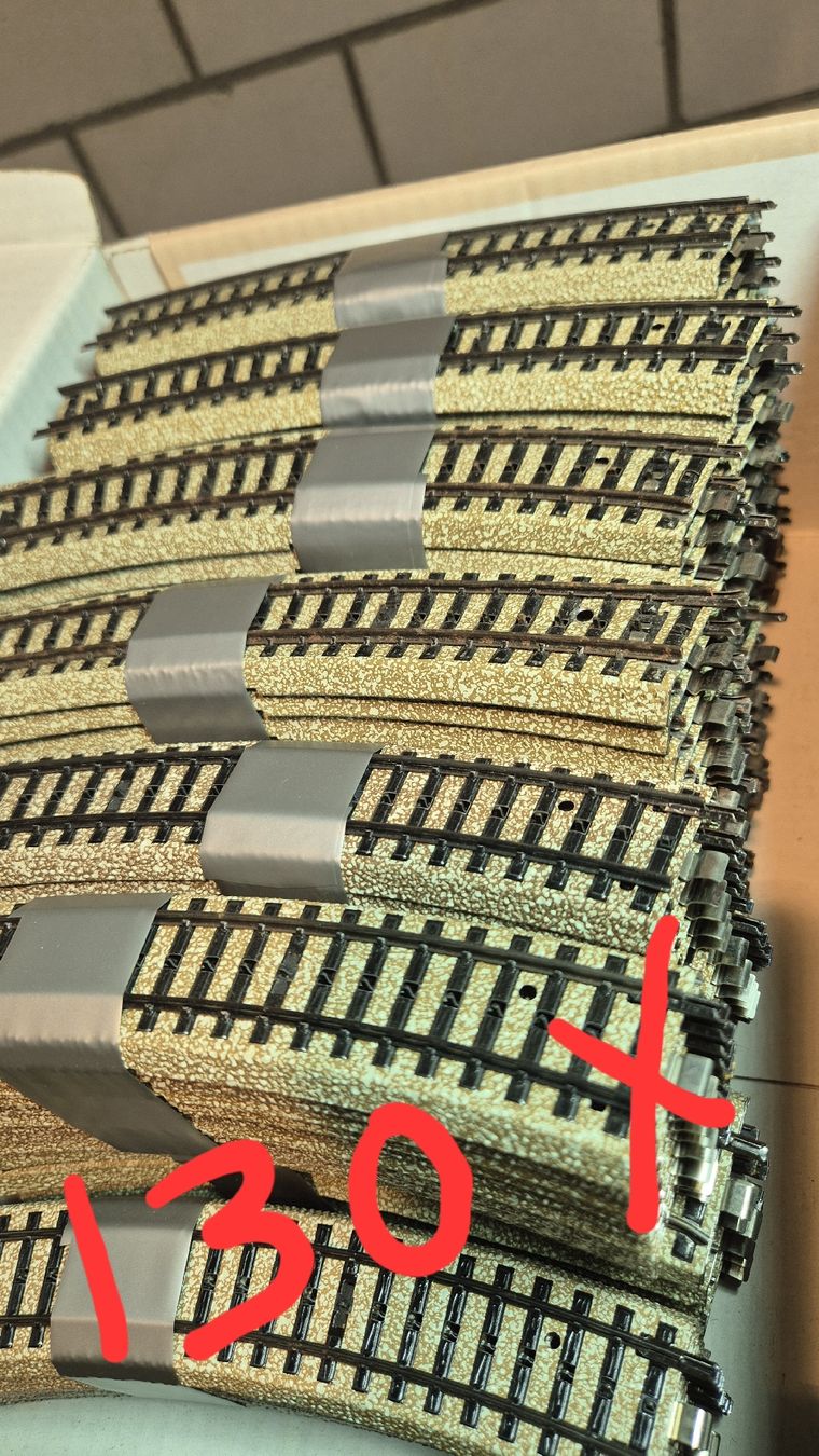 Lot de rails de train miniature - 130+ pièces! (D'occasion) à Villars ...