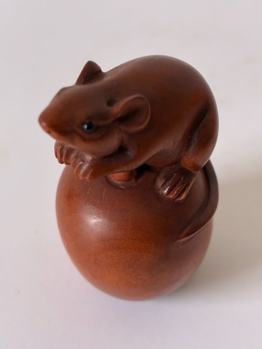 Japon netsuke en bois de buis objet traditionnel (Gebraucht) in St ...