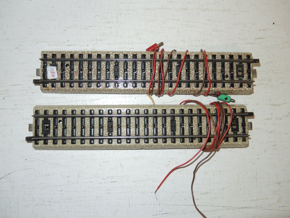 2 Märklin Anschlussgleise 5111 Gerade (M-Gleise) | Kaufen auf Ricardo