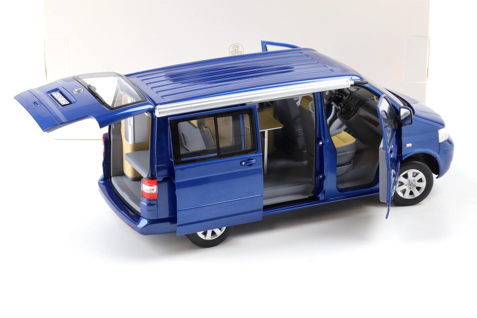 VW T5 California 2003 Ravenna blue metallic Norev 1/18 NEU (Neu und ...