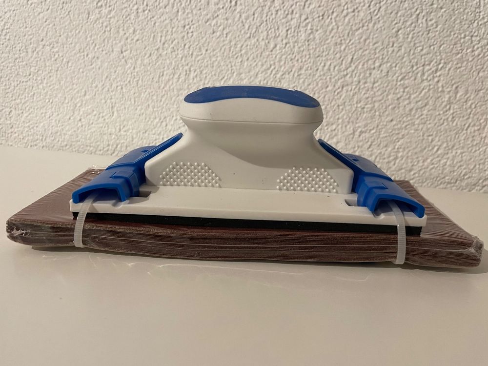 Hand Schleif Klotz mit 25 St. Schleifpapier Neu (Gebraucht) in ...