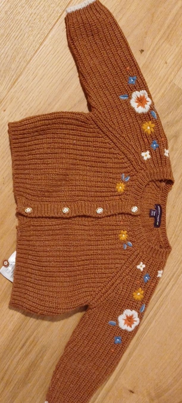 Süsse Strickjacke Sergent Major mit Blumenmuster (Neu (gemäss ...