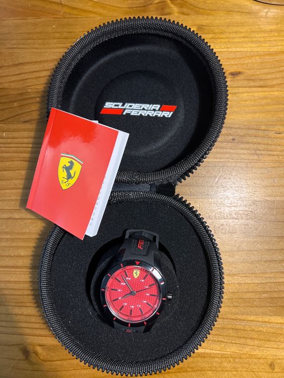 Scuderia Ferrari Uhr (Gebraucht) in Schlieren für CHF 50 – mit Lieferung auf Ricardo kaufen