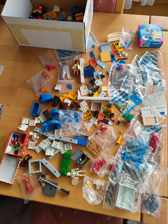 Playmobil: viele Ersatzteile, meiste neu und Adventskalender | Kaufen auf Ricardo