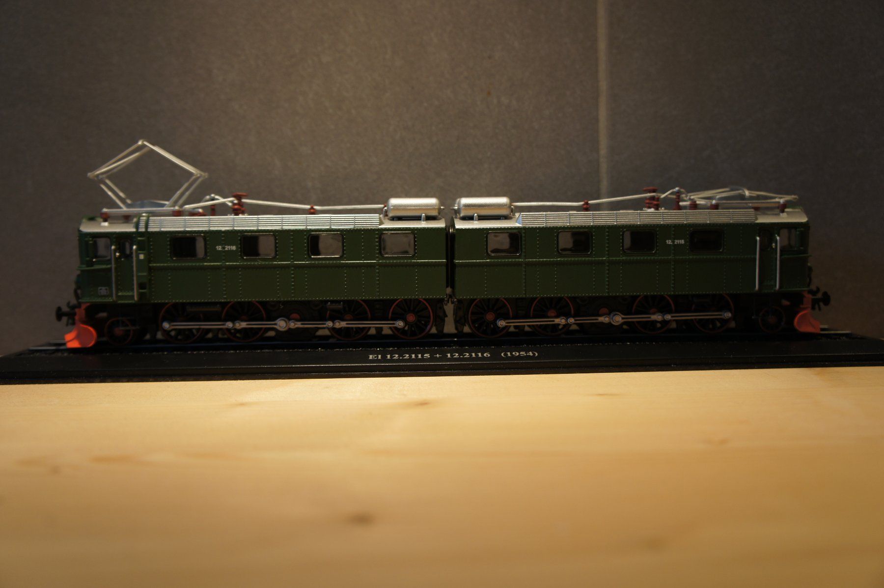 Atlas 7153111 H0 Standmodell NCB EI 12.2115 + 12.2116 1954 (Gebraucht ...