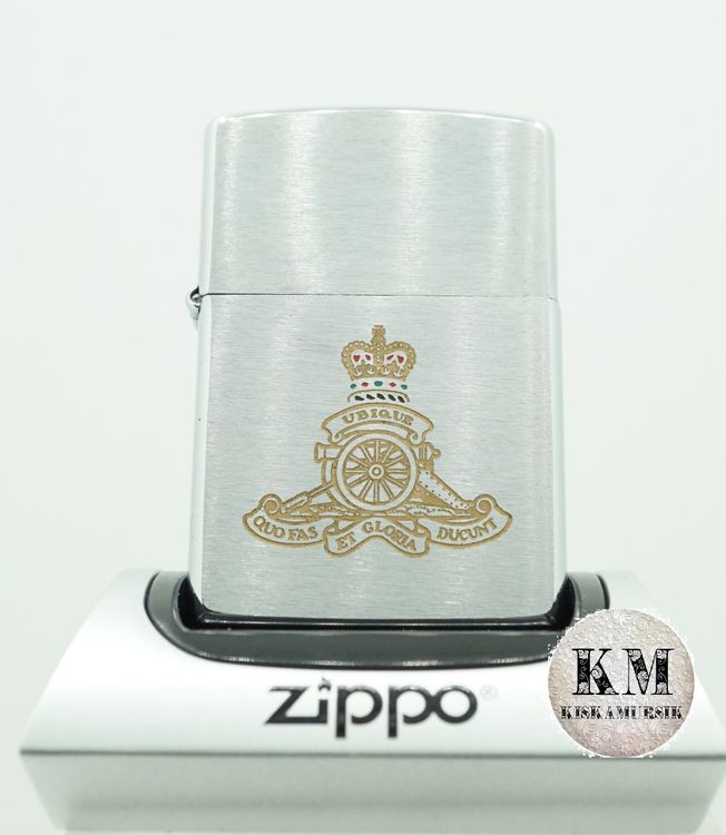 ZIPPO® CANADIAN ARTILLERY REGIMENT - 1994 - UNGEZÜNDET (Neu (gemäss ...