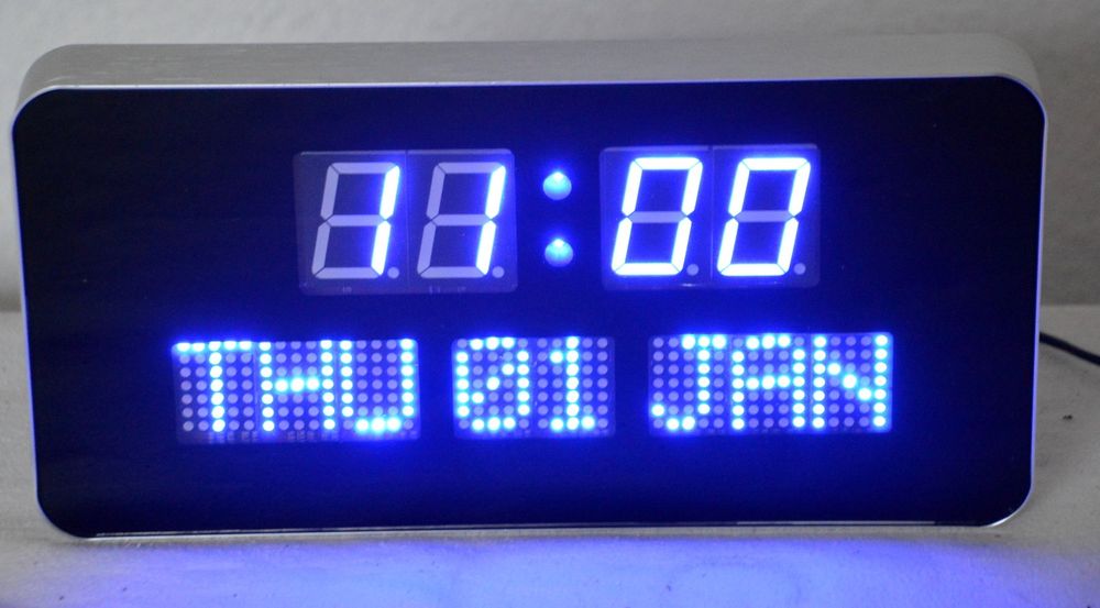 DBTECH 22" LED Digitaluhr mit Datum / Horloge avec date | Kaufen auf ...