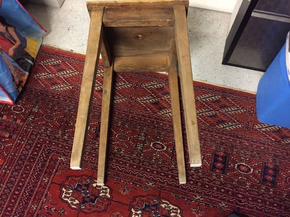 Antike Höhe Taburett Massiv Holz. (Gebraucht) in Lanzenhäusern für CHF 70 – mit Lieferung auf ...
