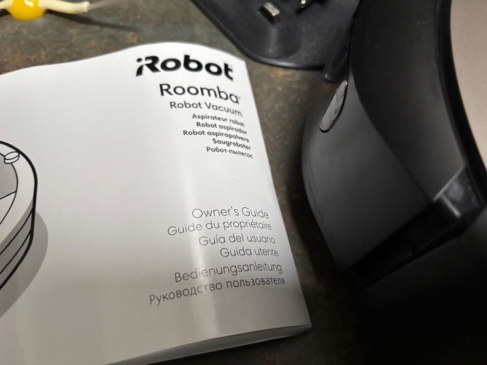 iRobot Roomba i6 Series | Inkl. Ladestation, Manual, Bürsten (Gebraucht ...