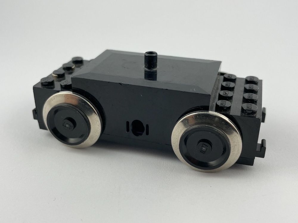 Lego Eisenbahn Zug Motor 9V mit Rädern 590 (Gebraucht) in Thalwil für ...
