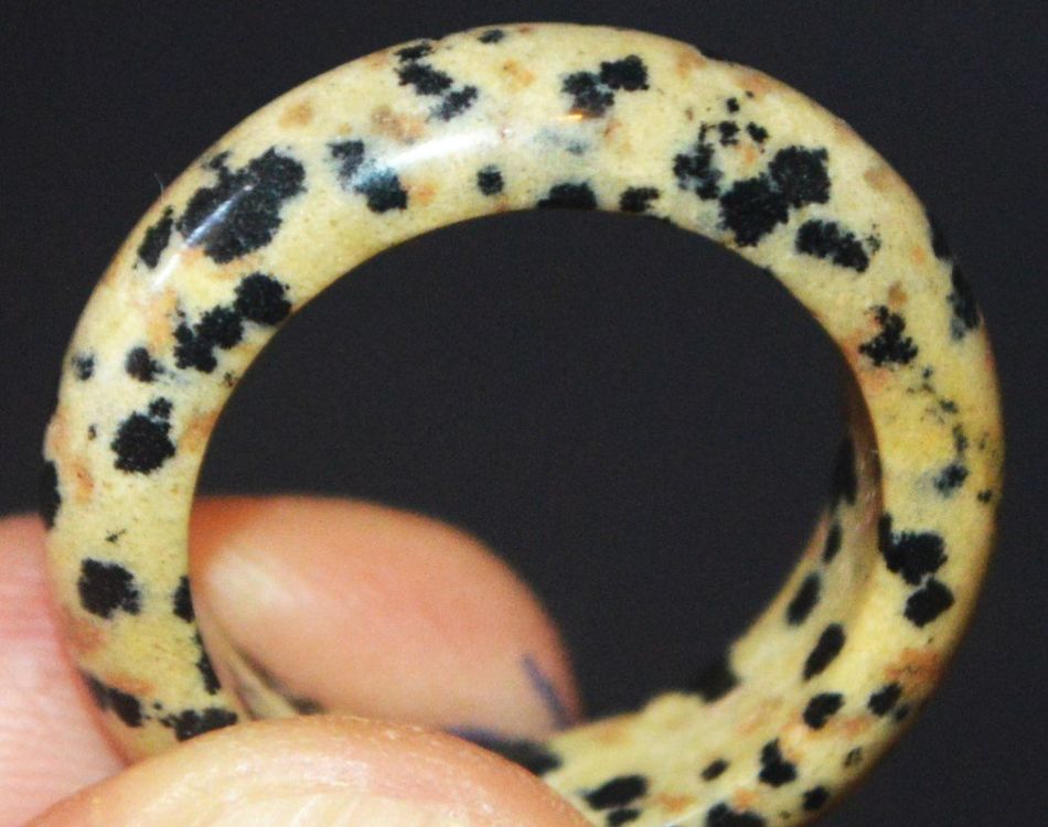 Ring A-831 – Dalmatiner Jaspis – Innendurchmesser 18mm (Neu und originalverpackt) in Goldiwil ...