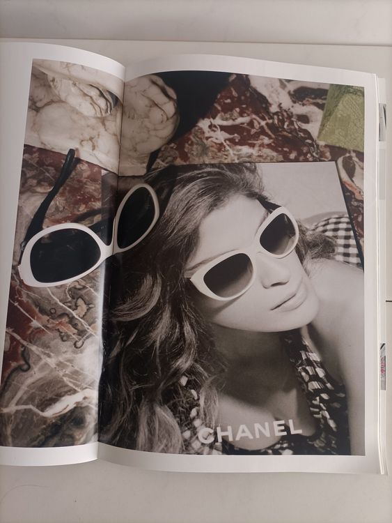 Chanel magazine 31 rue Cambon 04 Fall-Winter 2011 (UK) (D'occasion) à ...