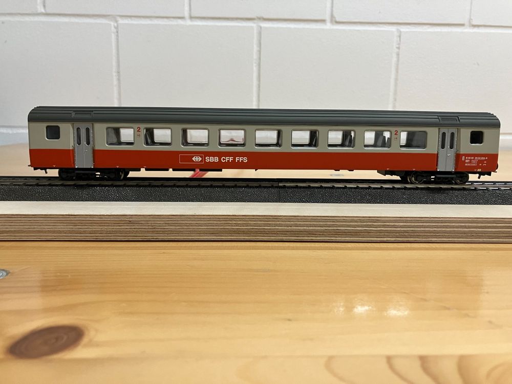 Liliput L388704 Swiss Express EW III Personenwagen 2.Klasse (Gebraucht) in Obersteckholz für CHF ...