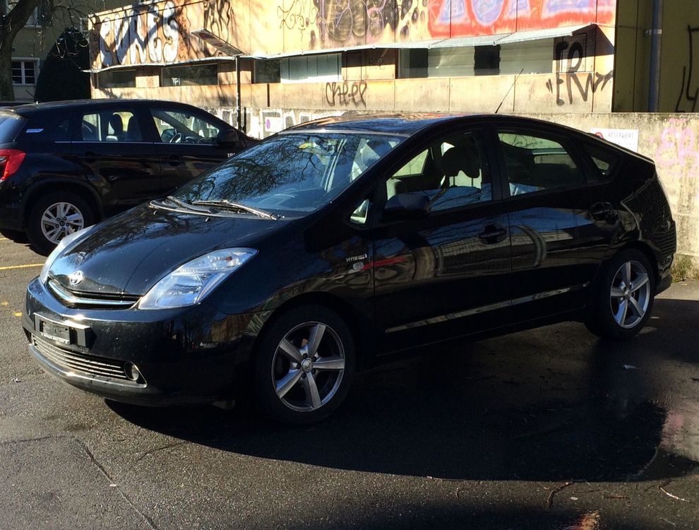 TOYOTA Prius 1.5 16V Hybrid (Limousine) | Kaufen auf Ricardo