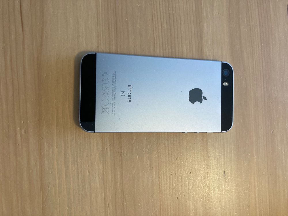 iPhone SE | Kaufen auf Ricardo
