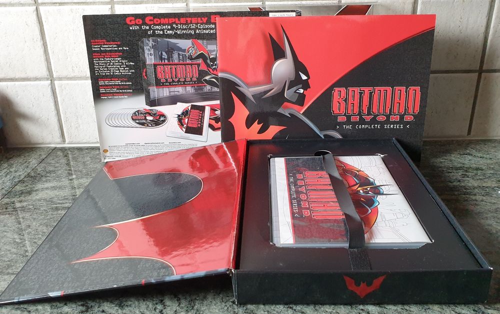 BATMAN BEYOND THE COMPLETE SERIES COMICS CLASSIC COLLECTION | Kaufen ...