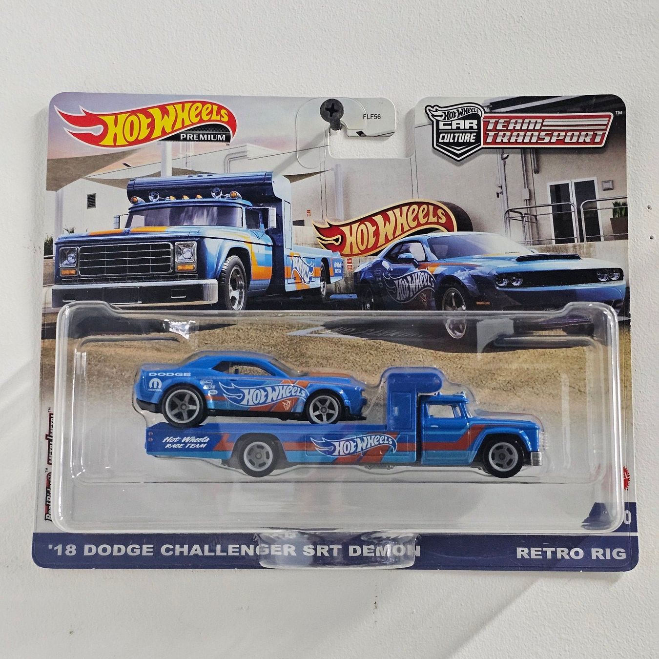 Hot wheels premium Team transport Dodge challenger srt (D'occasion) à ...