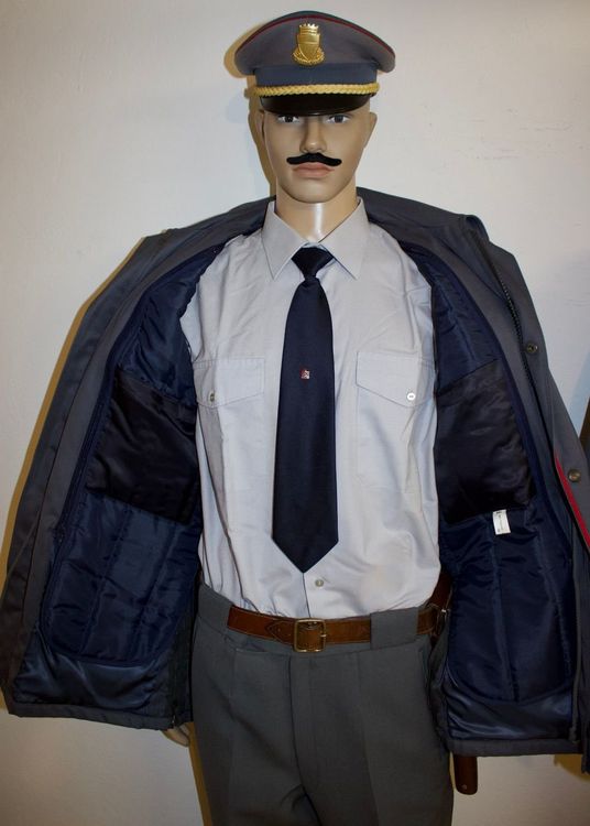 Police Suisse uniforme police de Lausanne (Gebraucht) in Lausanne für ...