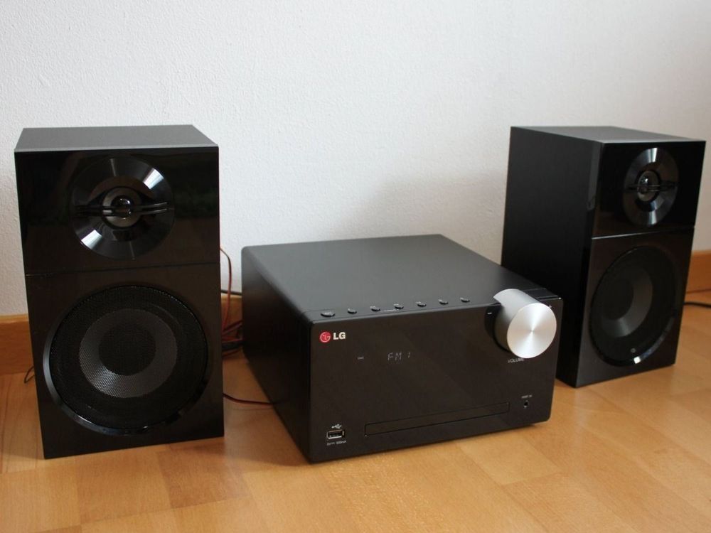 LG CM2440 Hi-Fi-Anlage (Gebraucht) in Appenzell für CHF 20 – mit ...