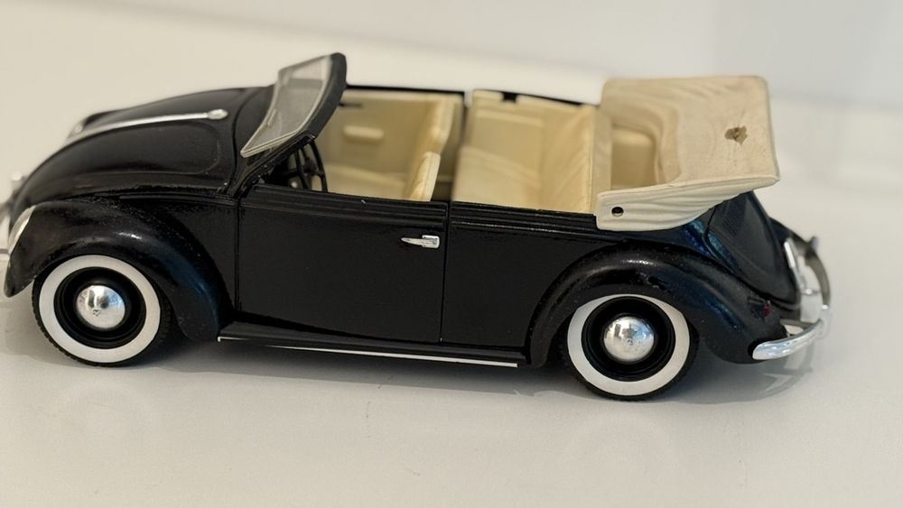 Klassischer VW Käfer Cabriolet,Sammlerstück,Schwarz,alt (Gebraucht) in ...