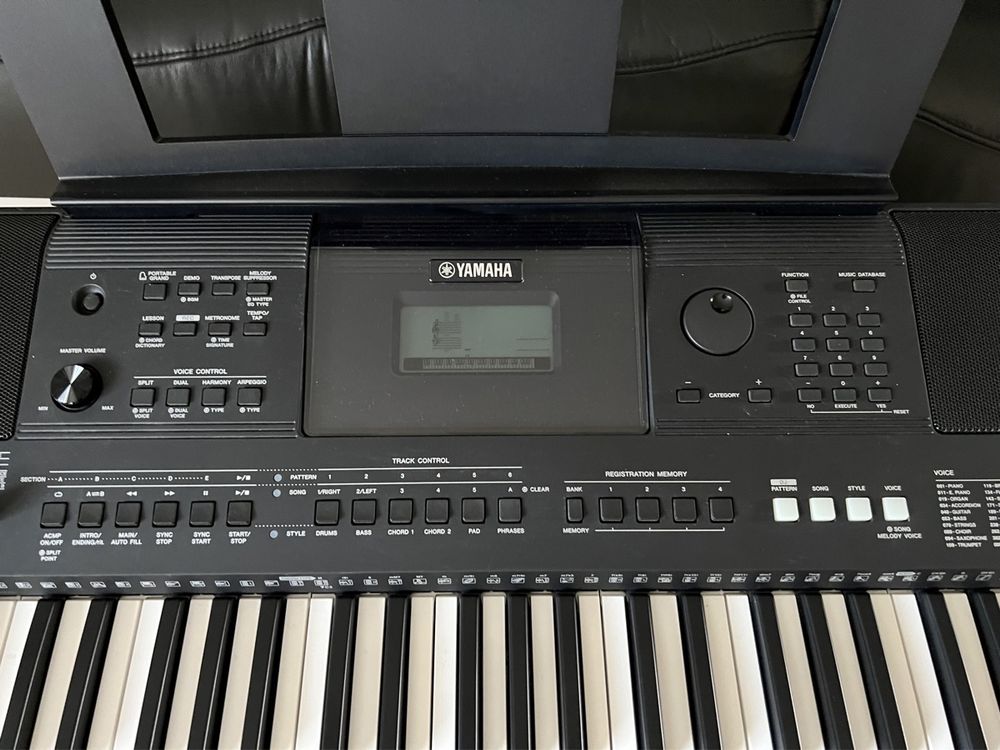 Yamaha PSR 453 (Neu (gemäss Beschreibung)) in Neuendorf für CHF 165 ...