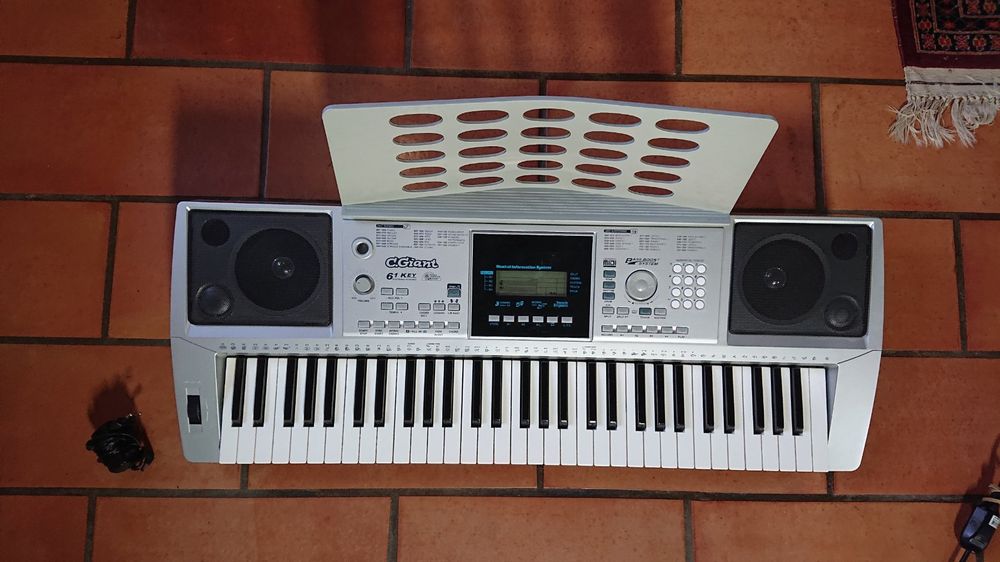 Keyboard - clavier électronique (Gebraucht) in St.Gallen für CHF 10 ...