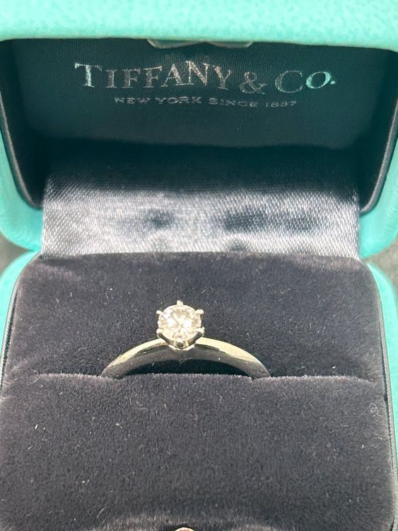 Tiffany & Co. Ring, Brillant 0.27ct, Top Zustand! Full Set (Gebraucht) in Salenstein für CHF ...