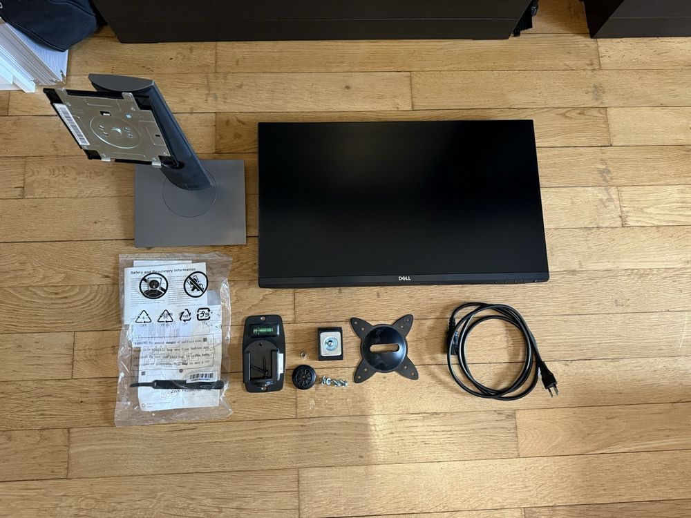 Dell P2421DC inkl. Stand- und Wandhalterung (Gebraucht) in Bern für CHF ...