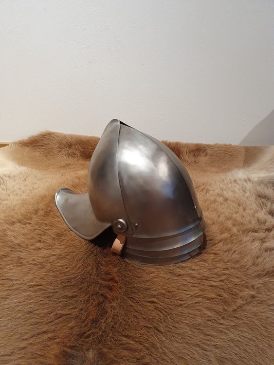 Ritterhelm (Gallowglass-Helm) Selten | Kaufen auf Ricardo