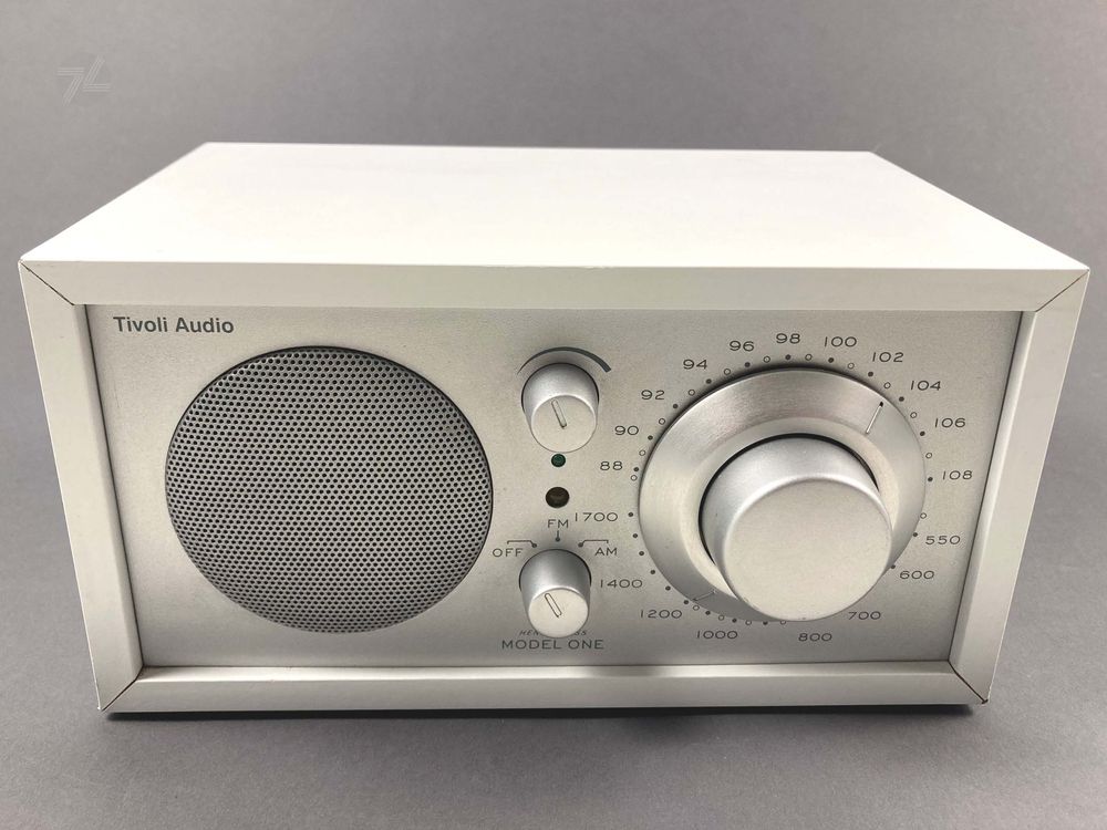 Tivoli Audio Model One Radio FM / AM Design H.Kloss Weiss (Gebraucht ...