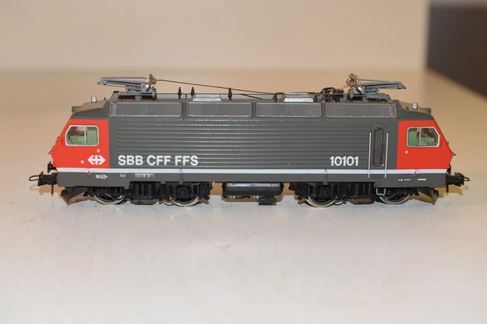 Re 4/4 IV 10101 Roco HO/DC stottert | Acheter sur Ricardo