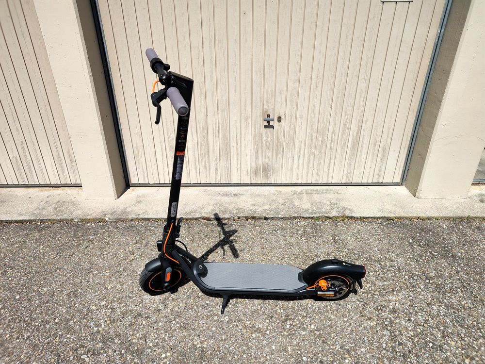 E-Scooter Segway Ninebot F40D, neuwertig, inkl. Garantie | Kaufen auf Ricardo