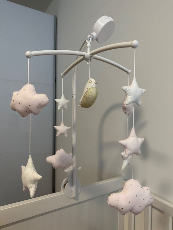 Baby-Musik-Mobile mit Sternen und Wolken in weiss/rosa/gold | Kaufen ...