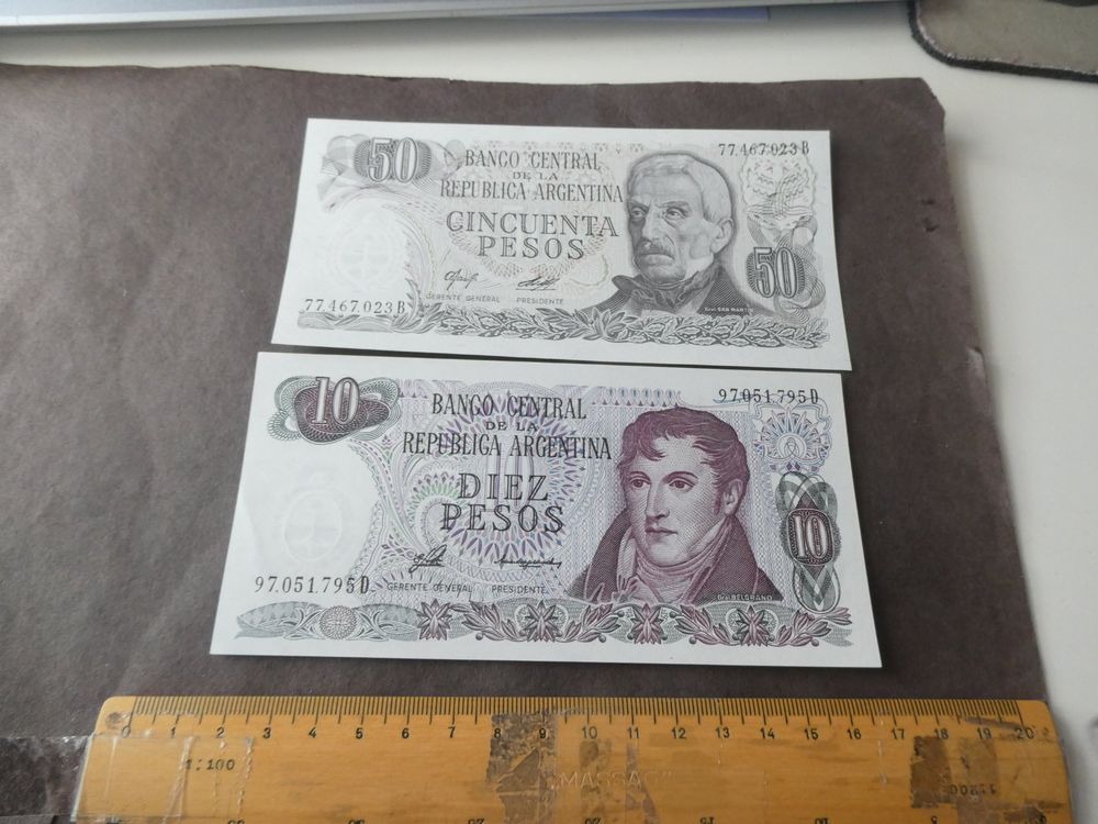 Argentinien o.J., Set 10 und 50 Pesos - ungefaltet | Kaufen auf Ricardo