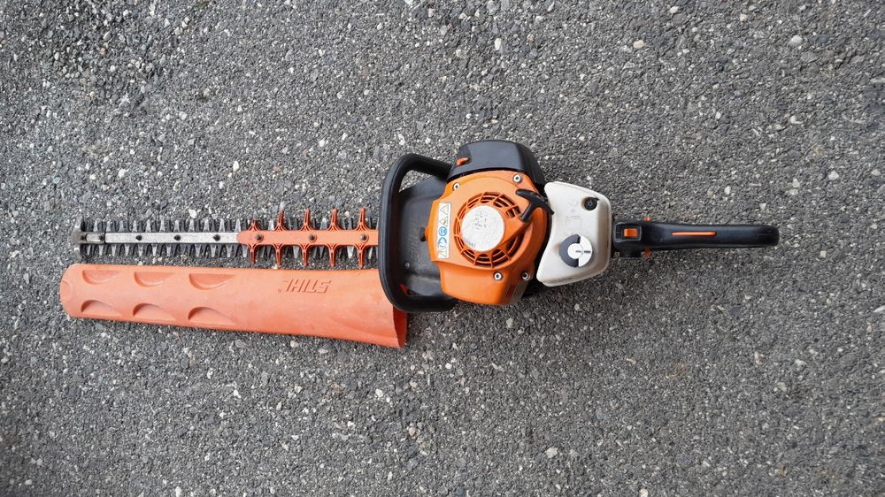 Heckenschere Stihl HS82R (Defekt) in Kaltbrunn für CHF 104 – nur Abholung auf Ricardo kaufen