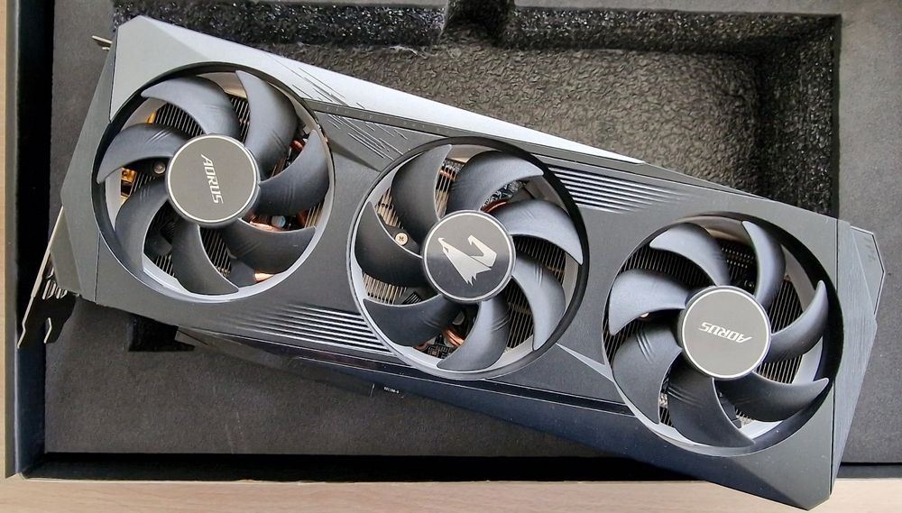 Gigabyte AORUS AMD Radeon RX 6750 XT ELITE | Kaufen auf Ricardo