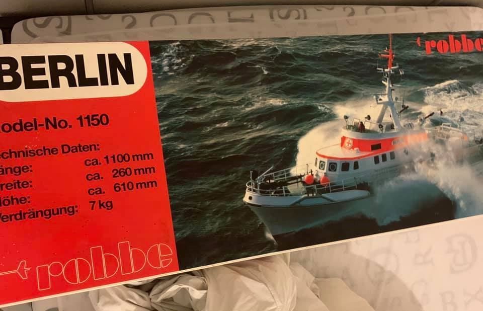 RC Schiff Robbe Berlin Bausatz komplett (Neu (gemäss Beschreibung)) in ...