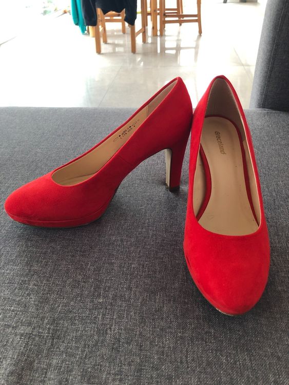 Chaussures à talon rouges - T37 (Gebraucht) in für CHF 3 – mit ...