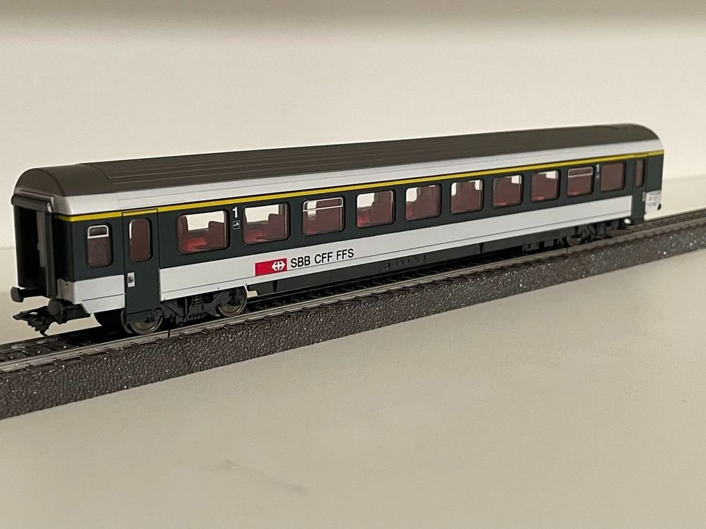 Roco 44471 Personenwagen SBB 1. Klasse Einheitswagen IV Ep. (Gebraucht) in Brüttisellen für CHF ...
